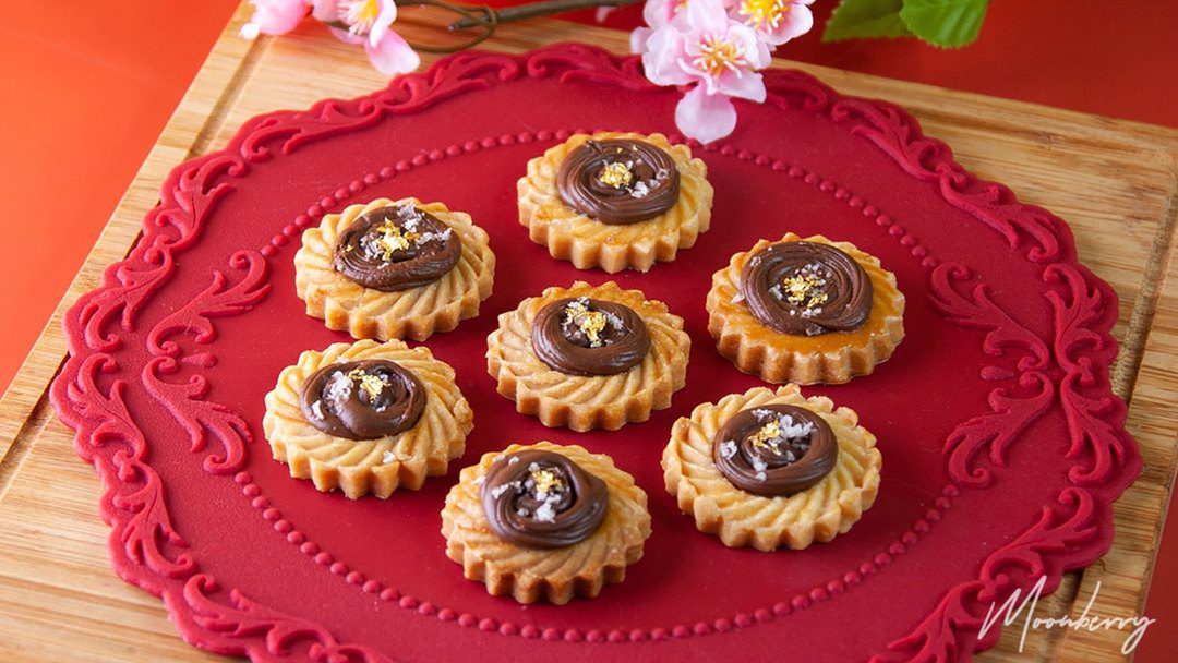 Recipe :: Nutella Tarts with Himalayan Sea Salt | The Moonberry Blog